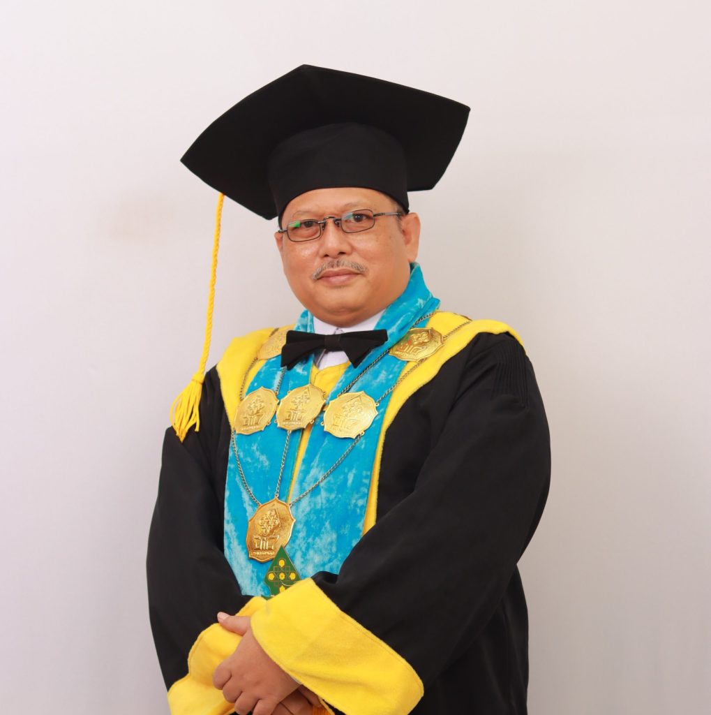 Prof. Ahmad Ismail Dikukuhkan sebagai Guru Besar, Tawarkan Revolusi ...